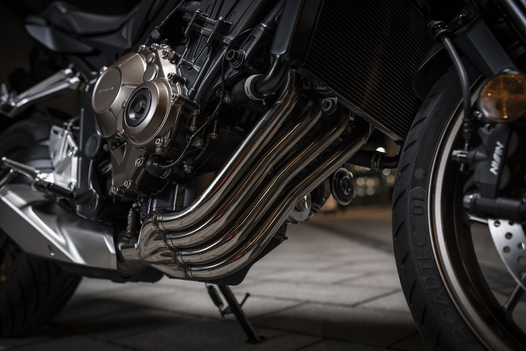 CB 650 R - Honda Moto